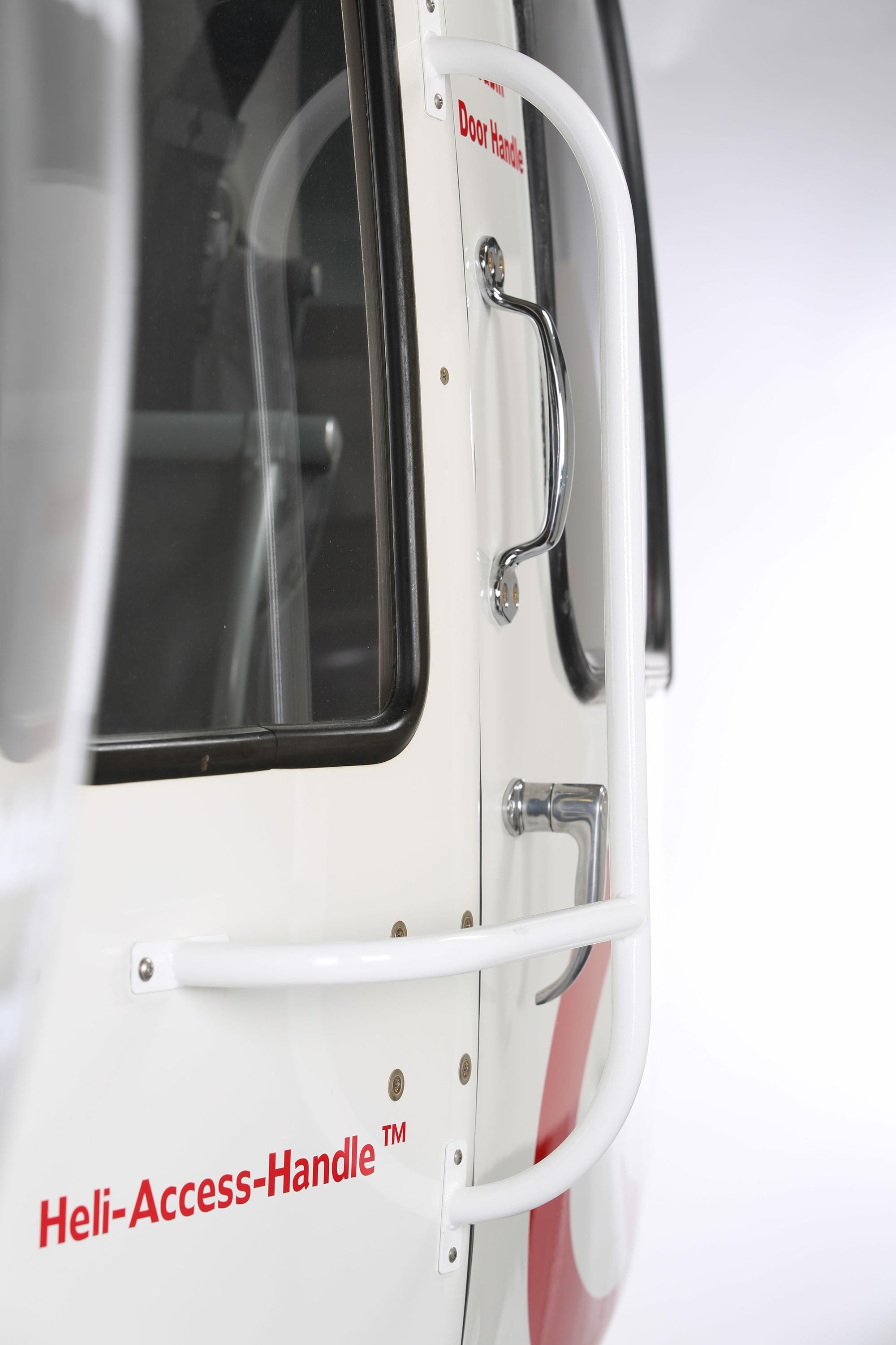 Heli-Access-Handle™ RH Spacedoor™ – Dart Aerospace